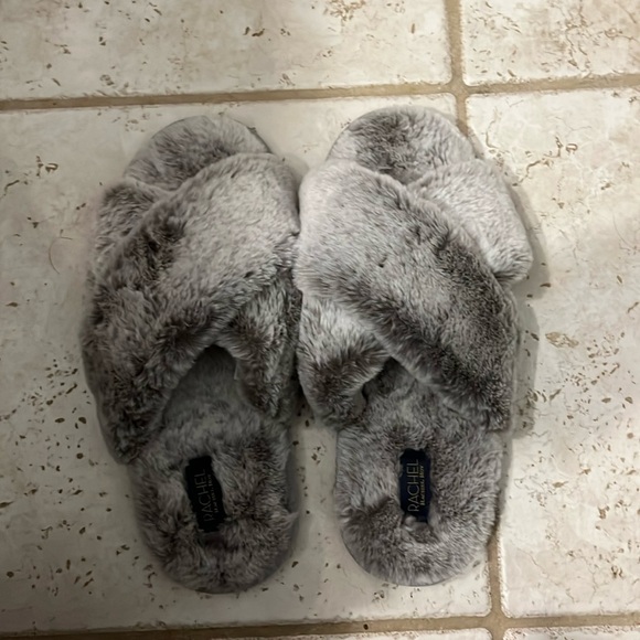 Shoes | Rachel Roy Slippers Size M 78 | Poshmark